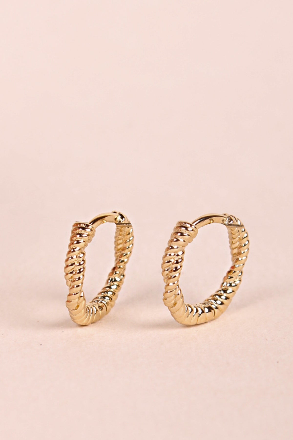 Mini créoles torsades